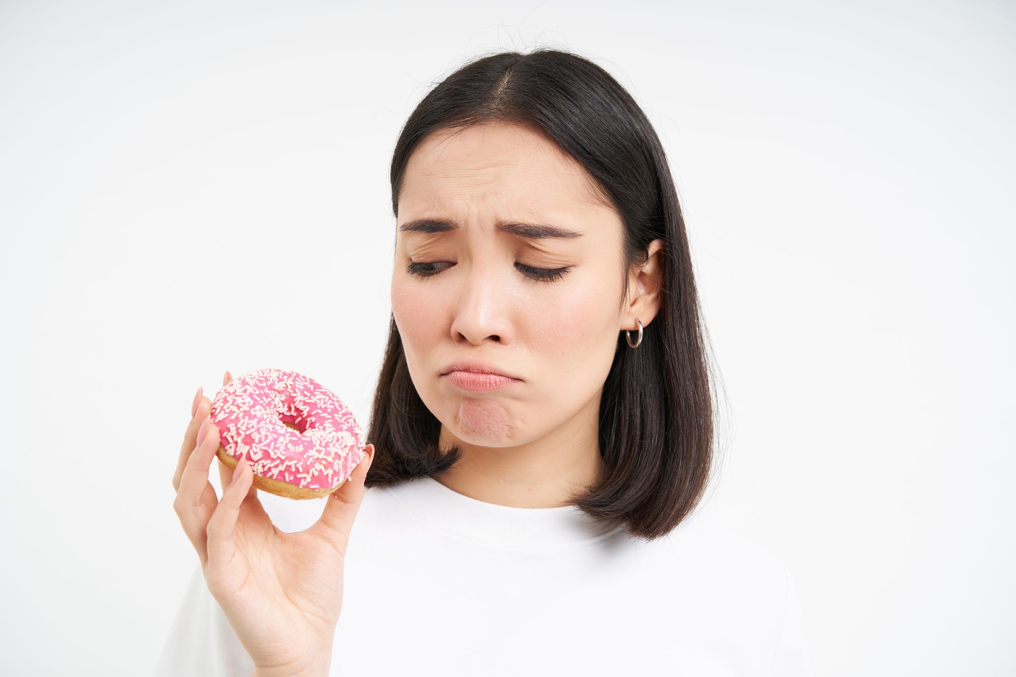 Teeth Hurt From Eating Sweets? Discover Effective Treatments